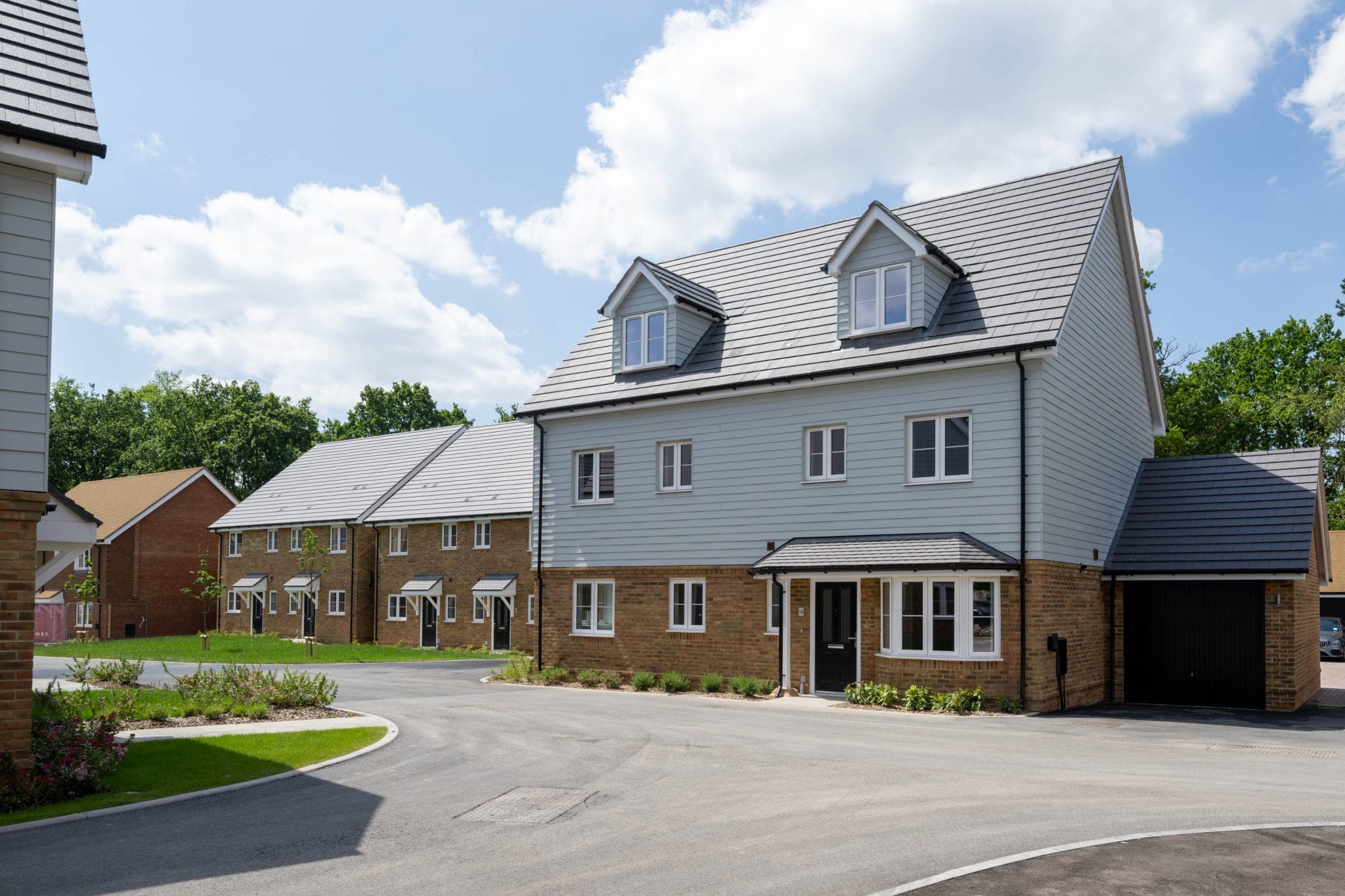 Evelyn Gardens - New Homes in Felbridge, Surrey by Antler Homes